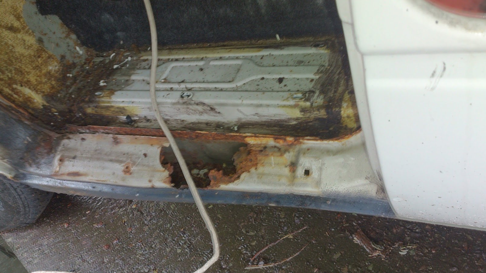 Ford Frisky Diaries: Van Restoration