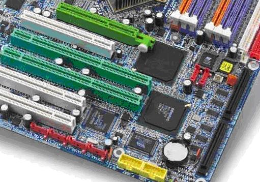 PARTES DEL PC: RANURAS DE EXPANCON