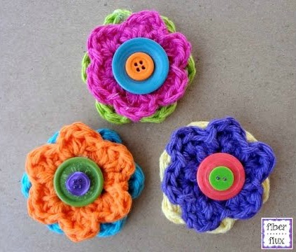 Fiber Flux: Free Crochet Pattern...Button Flowers