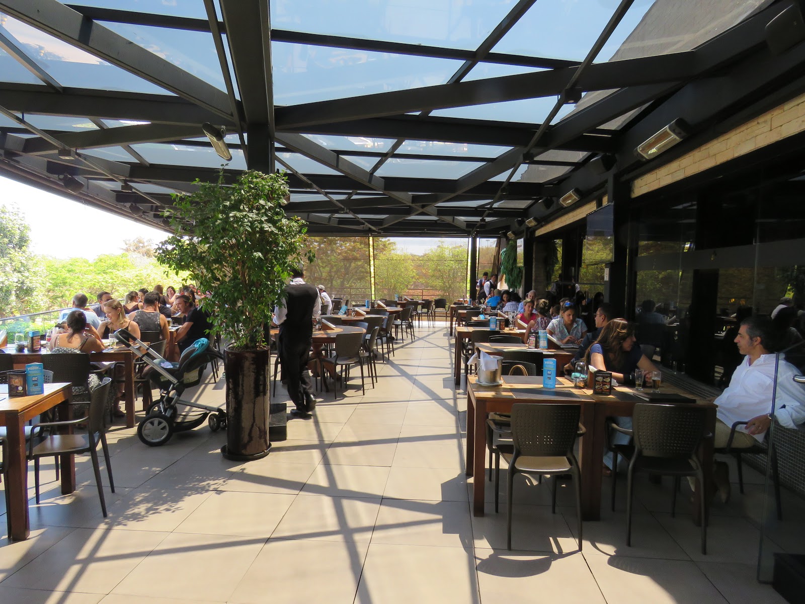 Brasília Na Trilha : RESTAURANTE COCO BAMBU LAGO SUL - setembro 2017