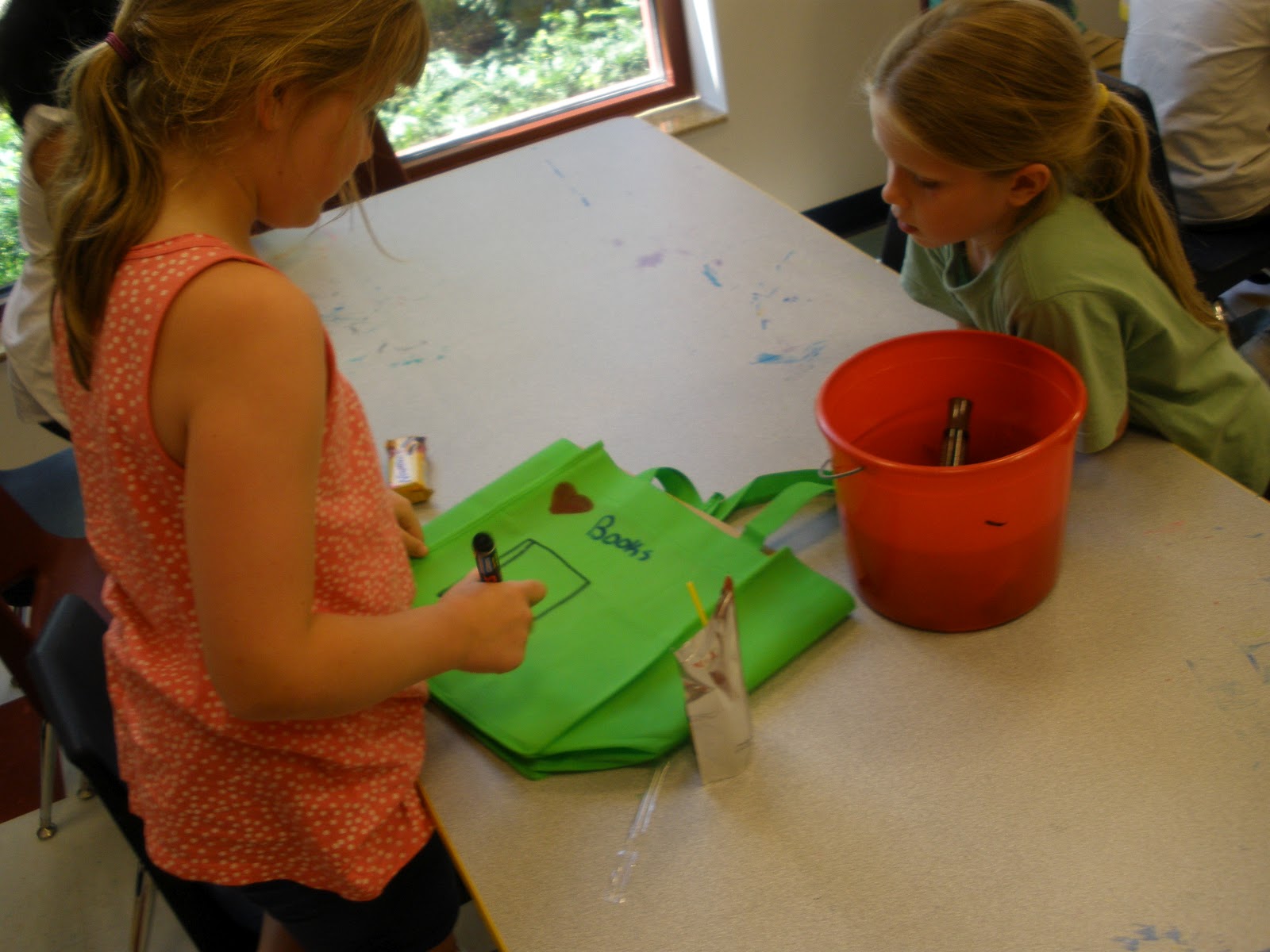 WFL Children's Room Blog: Decorating book bags at the WFL!