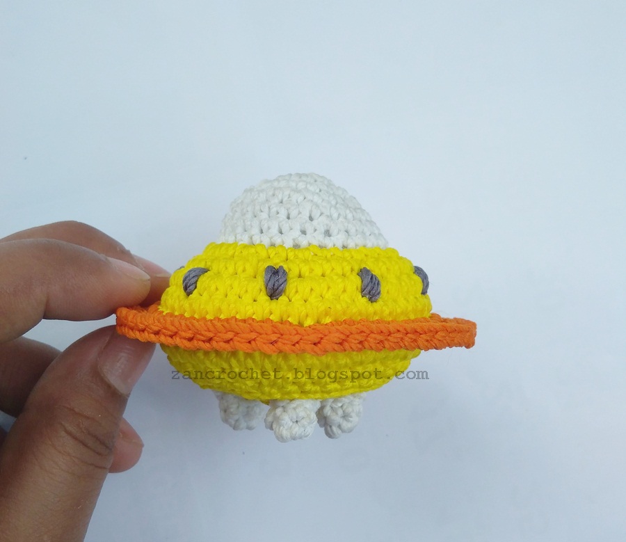 UFO ~ Zan Crochet