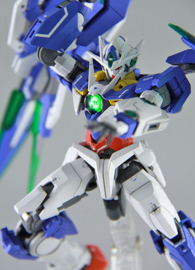 GUNDAM GUY: RG 1/144 00 Qan[T] Full Saber - Customized Build