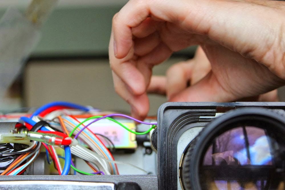 Cara Memperbaikin projector adalah - multiprojectorindo.com