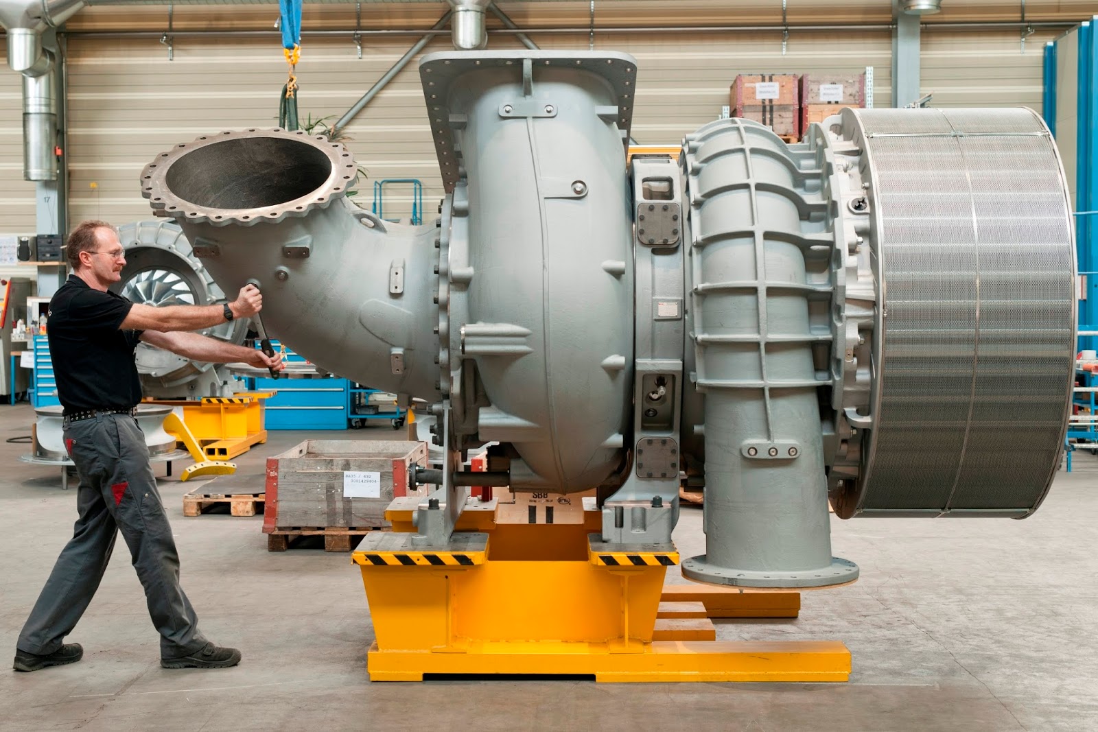 Giant turbocharger - MechanicsTips