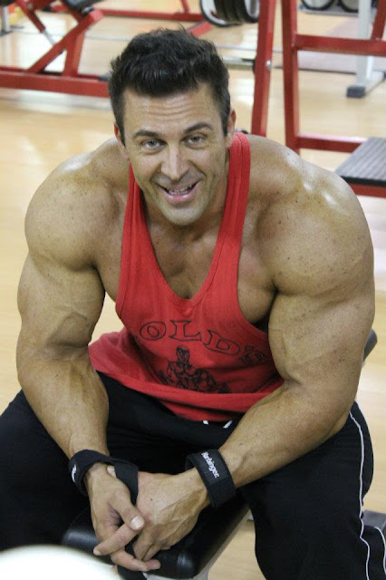 Worldwide Bodybuilders: Italian bodybuilder Luca Pennazzato