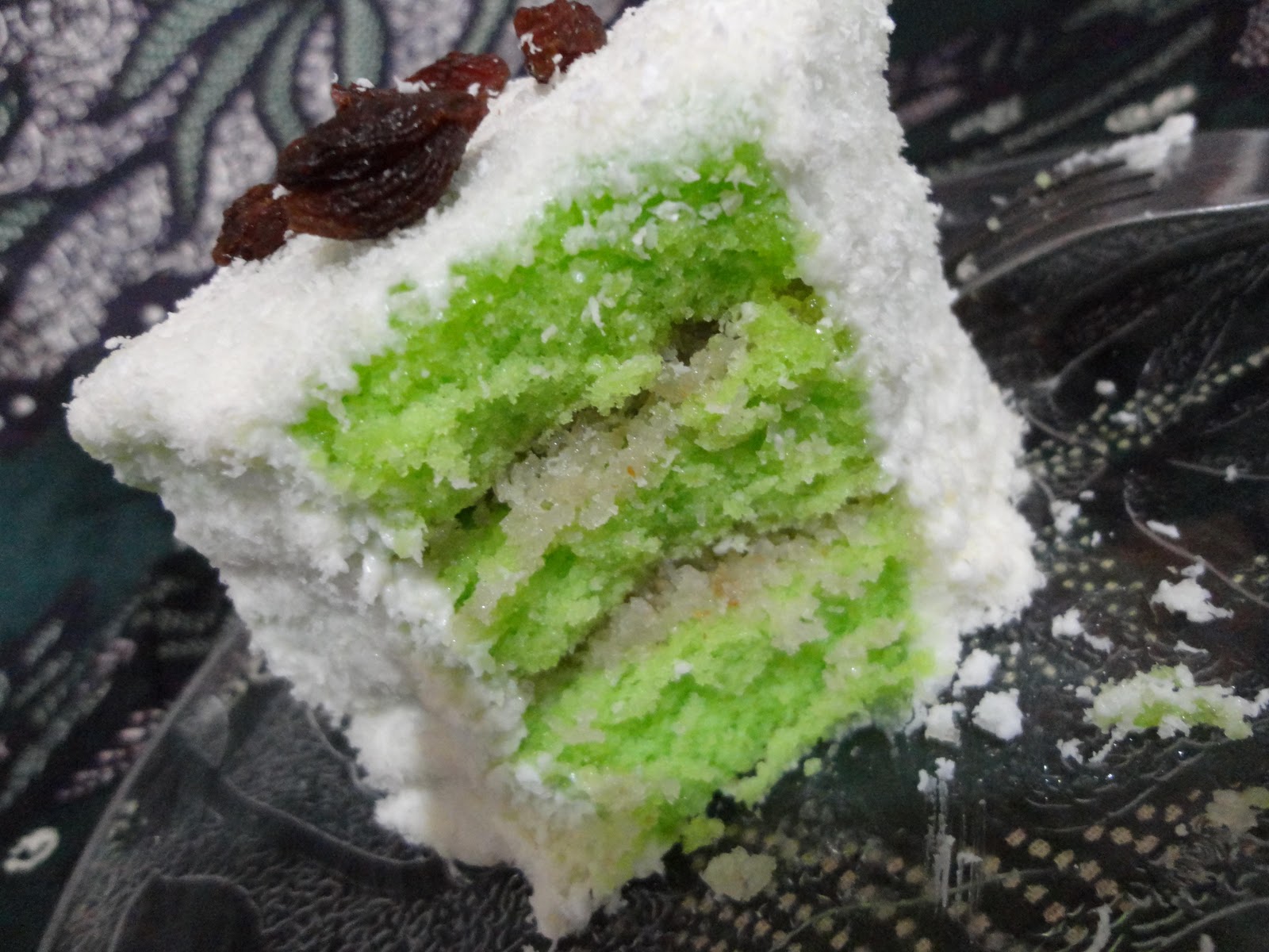 SUNFLOWERS: Pandan and Coconut Lamingtons