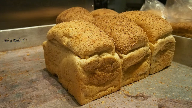 Jawara Roti dan Kue - Bisa Sekalian Berburu Parcel - Blog Ridsal