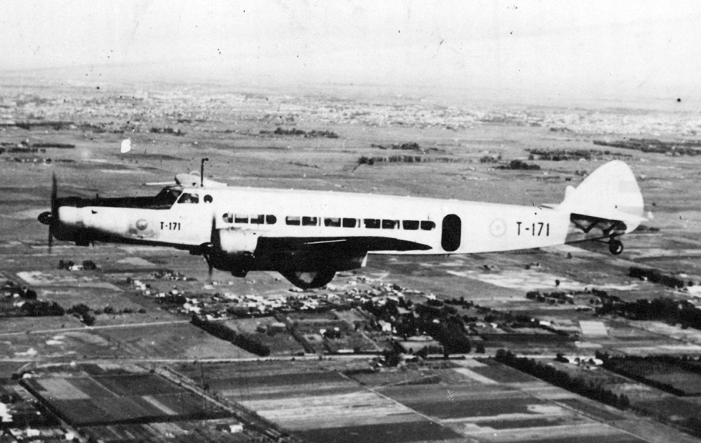 Historias Individuales: T-171, Dewoitine 338 c/n 18