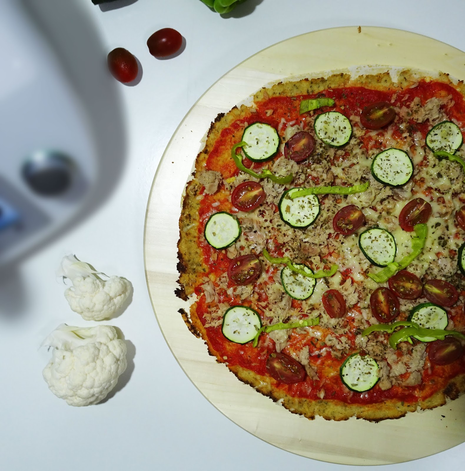 Pizza de Coliflor - Cocinillas TM5. Recetas Thermomix.