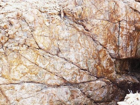 GOLD at the COPPER KING Gold-Copper Mine, Cheyenne, Wyoming: Gold ...