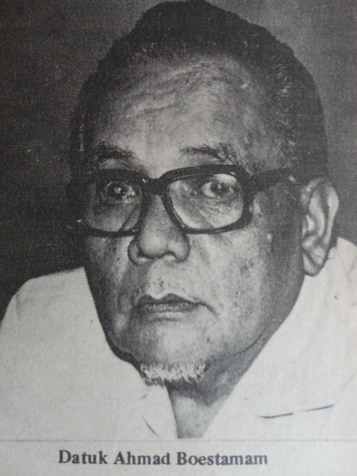 SUSTAINABLE LIVING INSTITUTE (SAVE): SIAPA KENAL MUSA AHMAD?