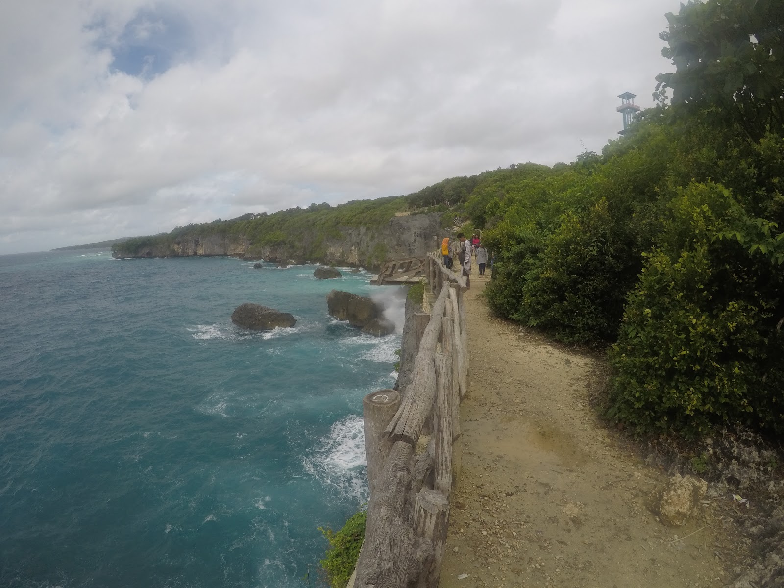 Pantai & Tebing Apparalang Sepotong Surga di Bulukumba Sulsel