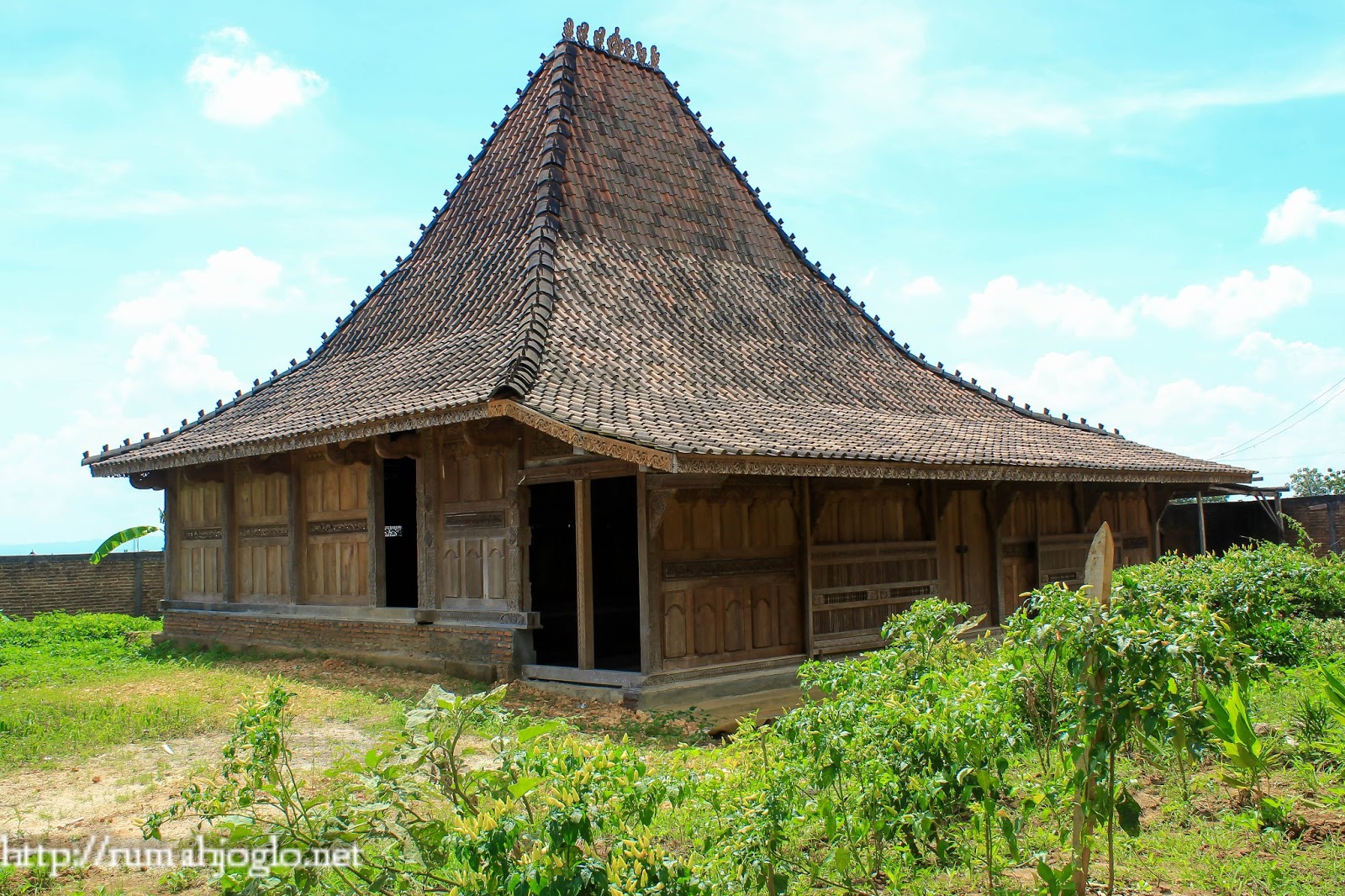 rumah tradisional joglo dalam estetika tradisi jawa ~ Rumah Joglo.net