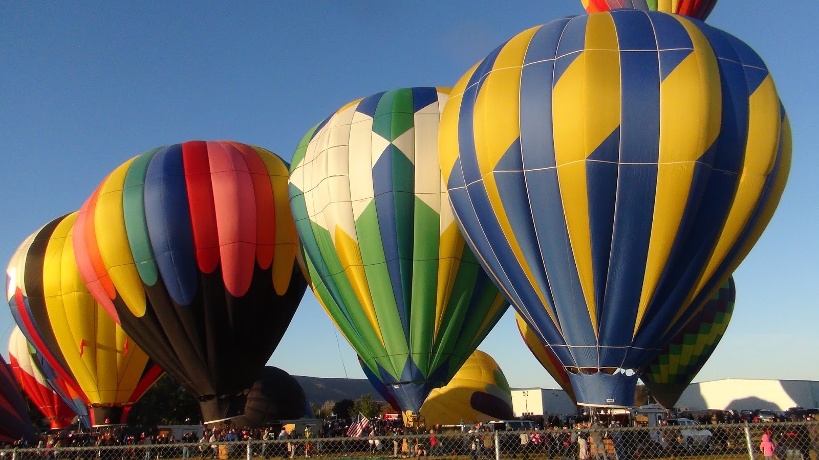 Apologetica: TRUST JESUS BALLOONS