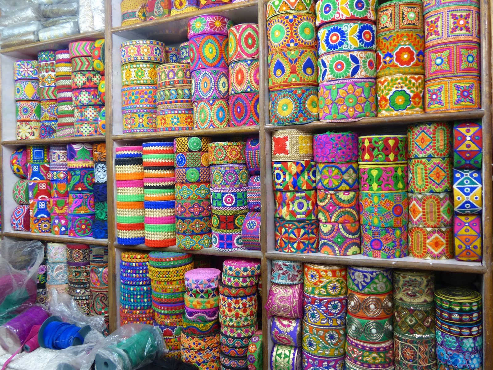 Chandni Chowk - A Living Heritage.: Difficult roads often lead to ...