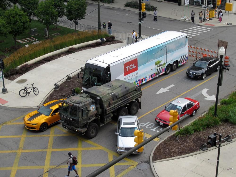 SNEAK PEEK : Spoiler Footage From "Transformers 4"