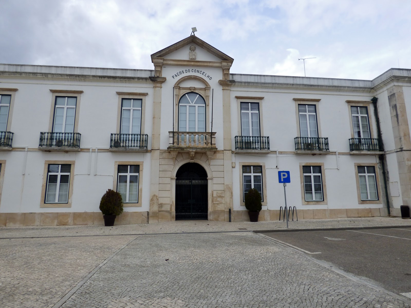 Viajar e descobrir: Portugal - Coruche - Câmara Municipal