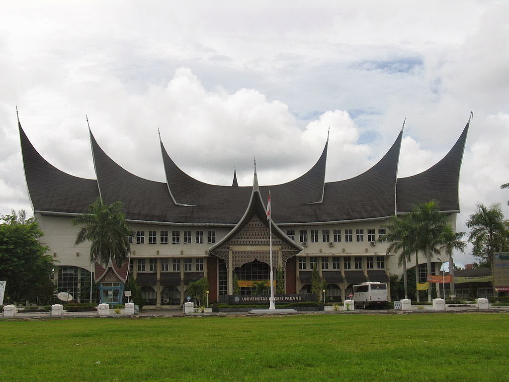 Kampus-Kampus UNP | Pustaka Pandani