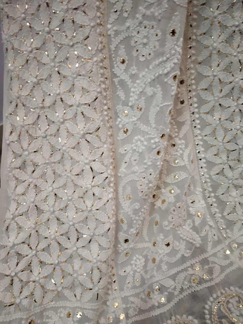 Lucknowi Chikankari Anarkali, Lucknowi Chikankari Saree, Lucknowi ...