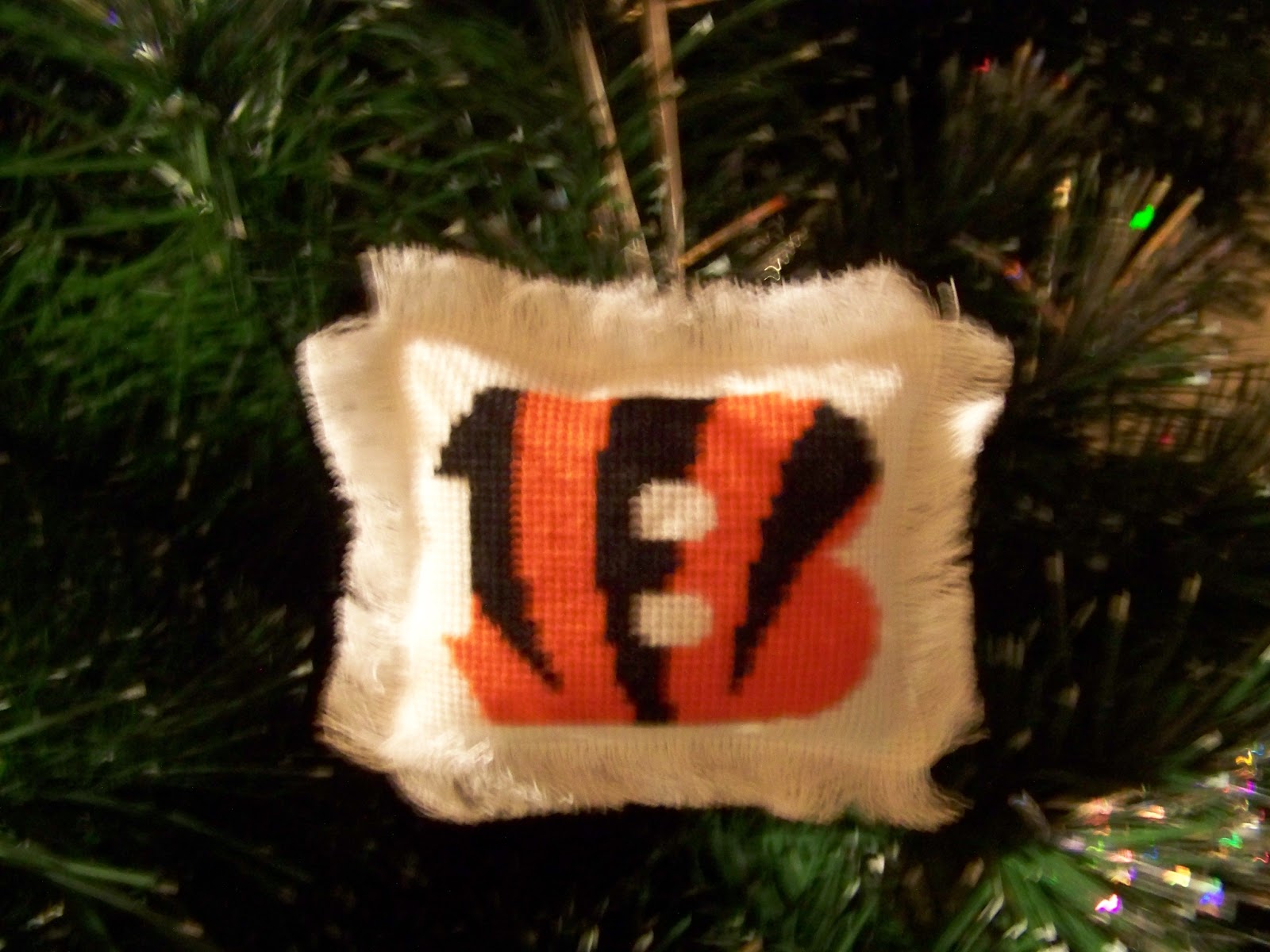 EASY PATTERNS: Cincinnati Bengals cross-stitch pattern