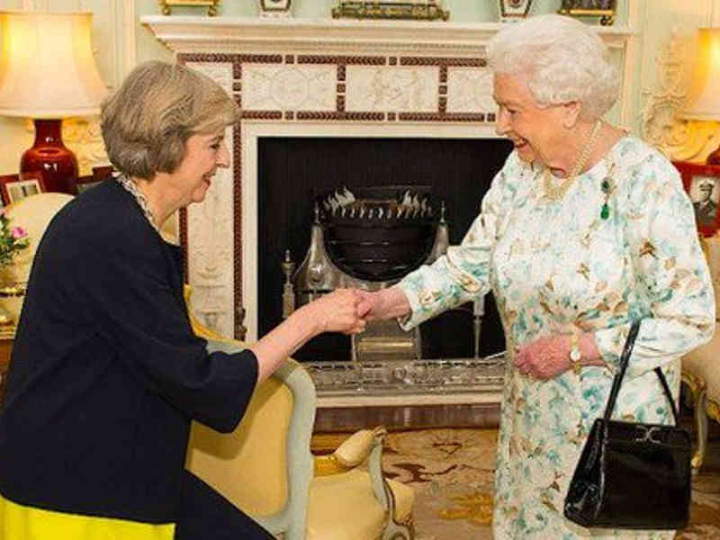 Queen Elizabeth II Urge Britain to Find Common Ground on Brexit - # ...