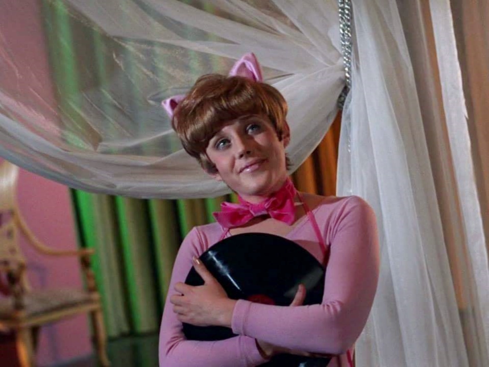 A TRIP DOWN MEMORY LANE: FIVE THINGS YOU DIDN'T KNOW ABOUT LESLEY GORE