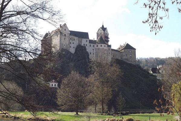 The Lost Fort: A Cursed Count and a Fallen Stone - The Meteorite of Loket