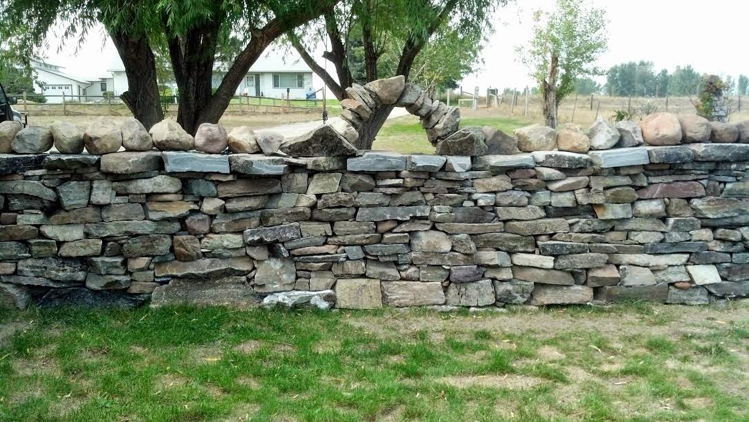 Dry Stone Building: 100 foot long 4 1/2 foot high free standing stone ...