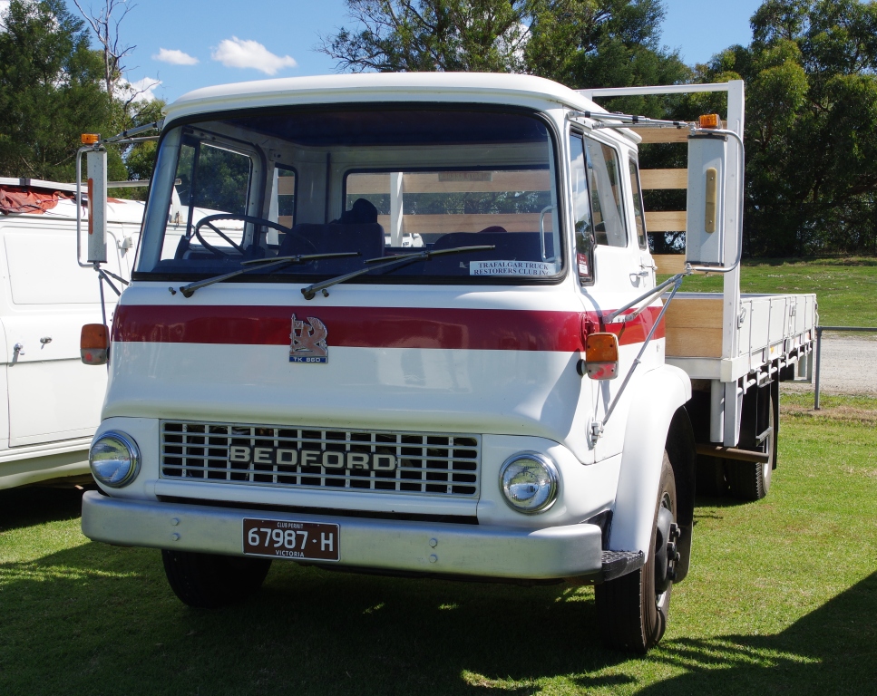 Historic Trucks: Longwarry Heritage Truck Show 2018 - Part 2 - English ...
