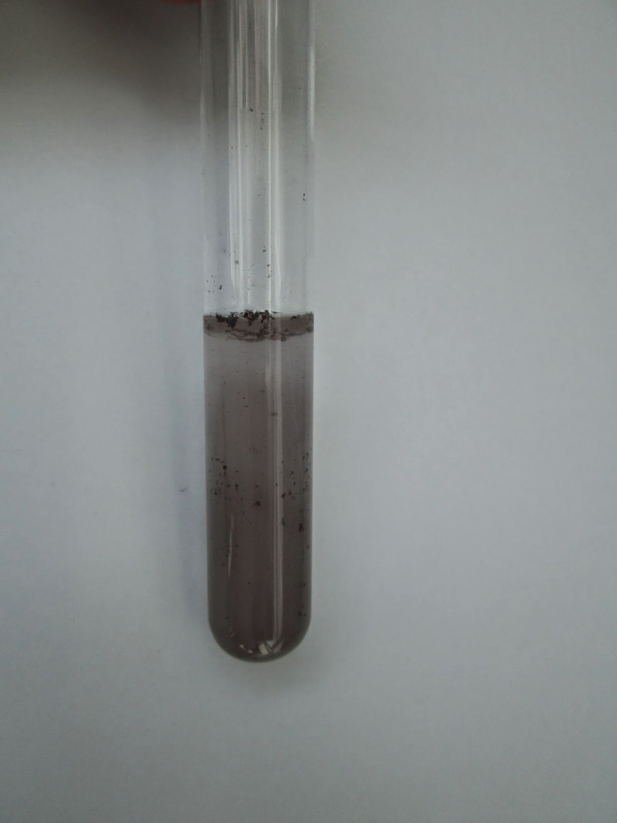 Chimia pe înţelesul tuturor: Experiment - Proprietăţi chimice ale HCl