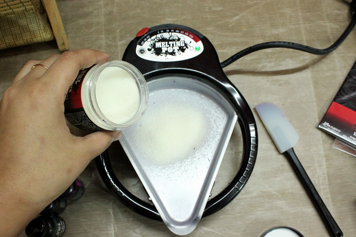 Crafters Corner : How to use UTEE with your cookie cutter and much more