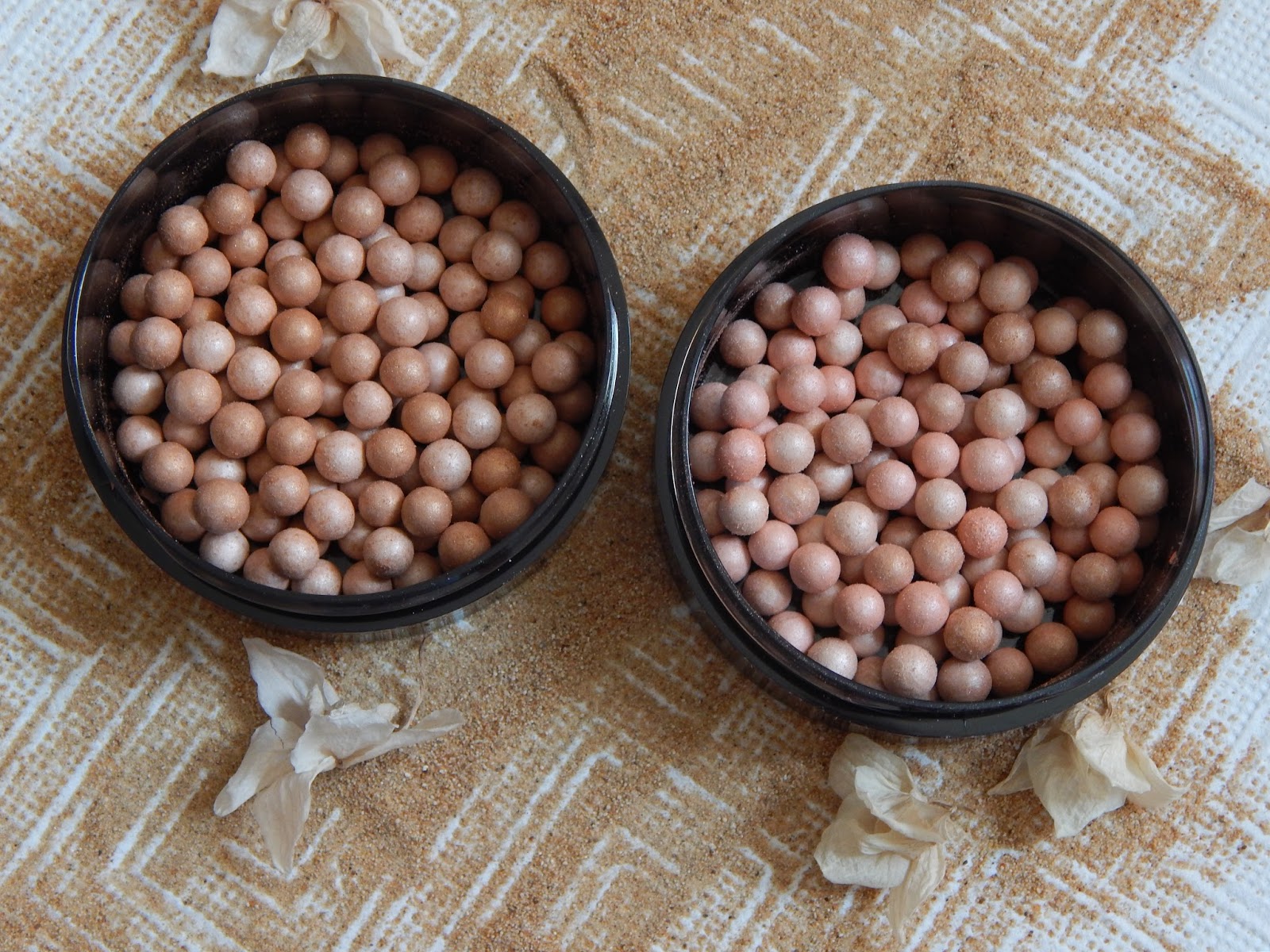 Bear Woods : Avon True bronzing pearls in Medium Tan and Cool