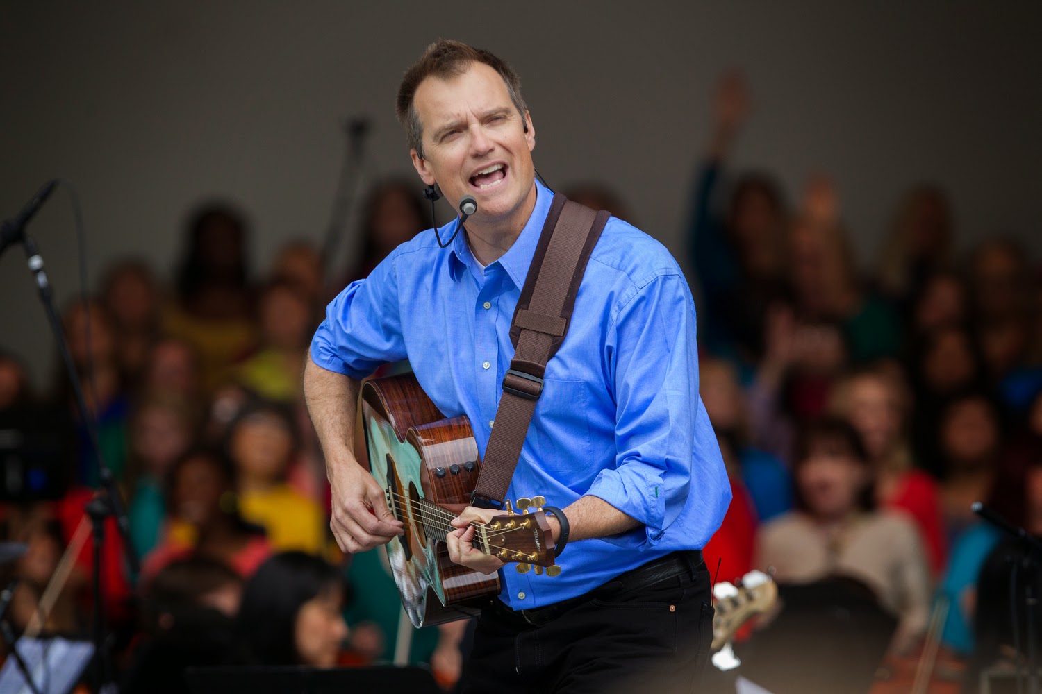 More about Living in the Wonder, Tommy Walker Live in Manila Concert