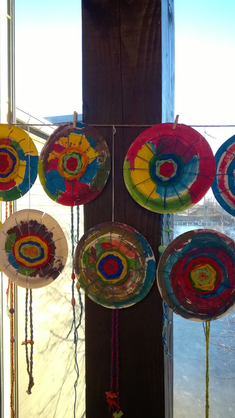 Kunst og håndverk Cicignon: Rundvev i samiske farger, ble en ...