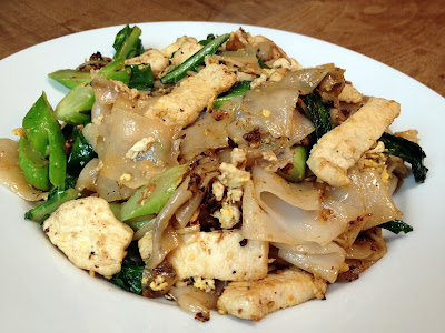 COOK WITH SUSAN: Yui's Pad See Ew