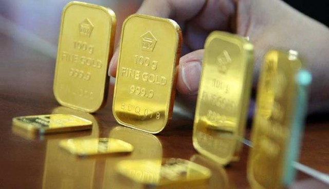 Cincin Perhiasan Emas: Juni 2017