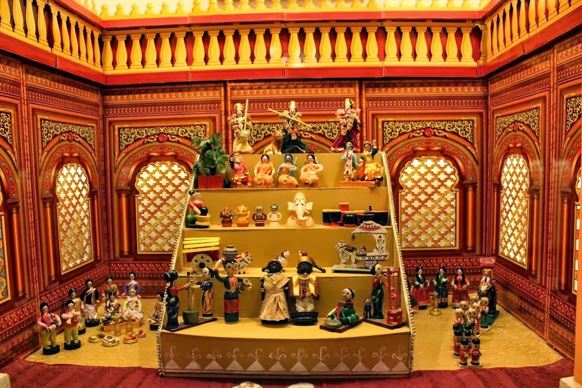 Decor in a snap: The most awesome golu ever!