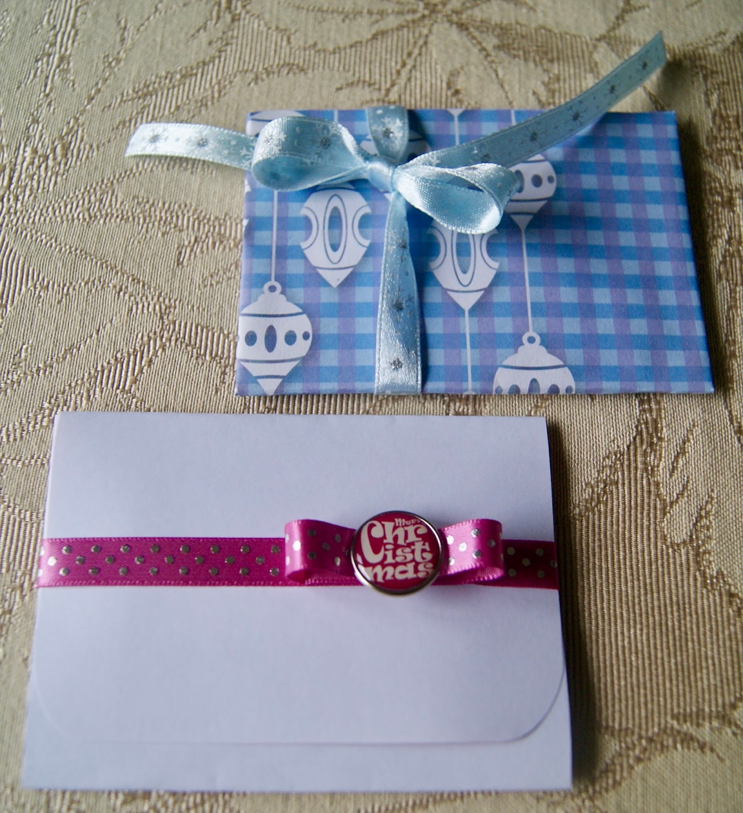 The Cherry On Top Mini Folding Scrapbooking Album Gift Idea With the-cherry-on-top-mini-folding-scrapbooking-album-gift-idea-with