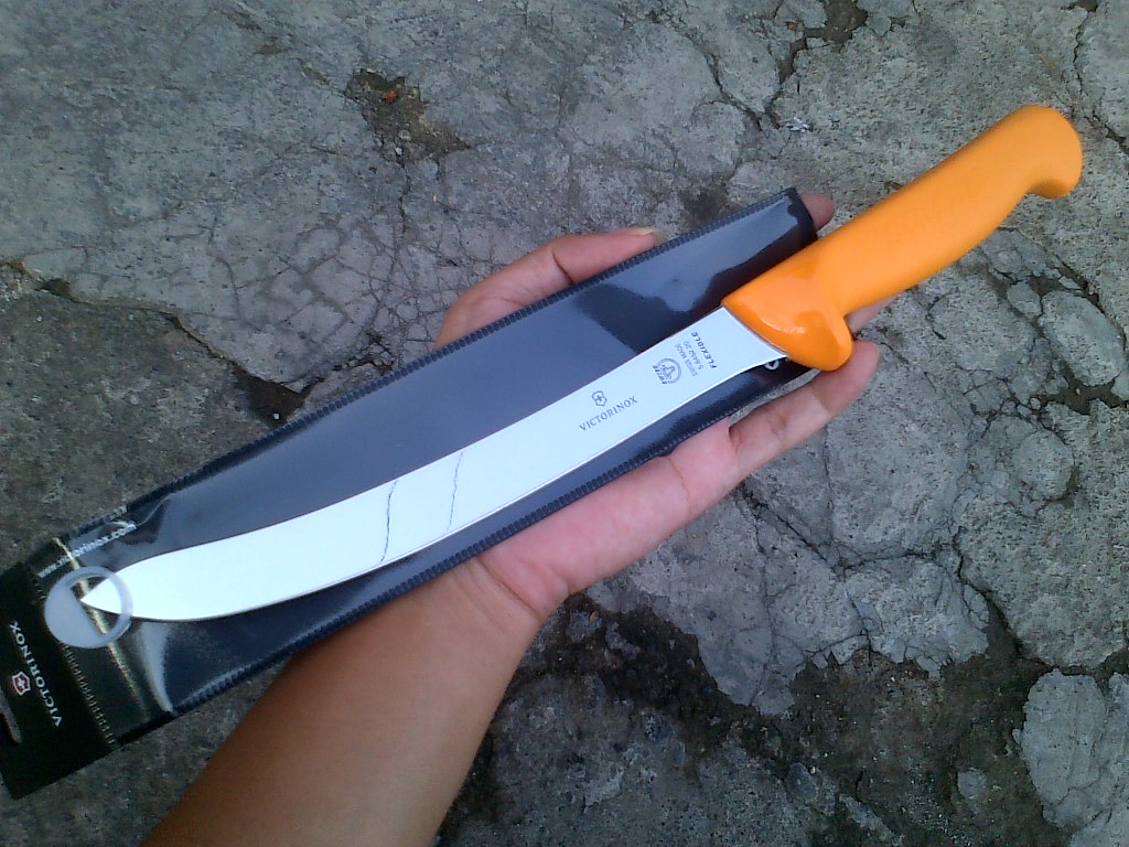 BONING KNIFE / PISAU PEMISAH TULANG DENGAN DAGING VICTORINOX ...