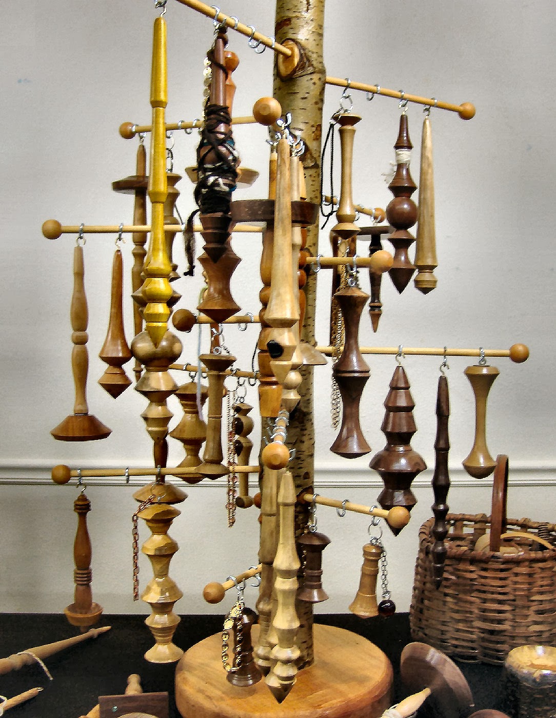 TheImaginariumForge: Spinning: Plying with the Support Spindle