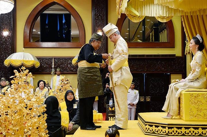 WARISAN RAJA & PERMAISURI MELAYU: Istiadat Tabal Adat Sultan Perak.