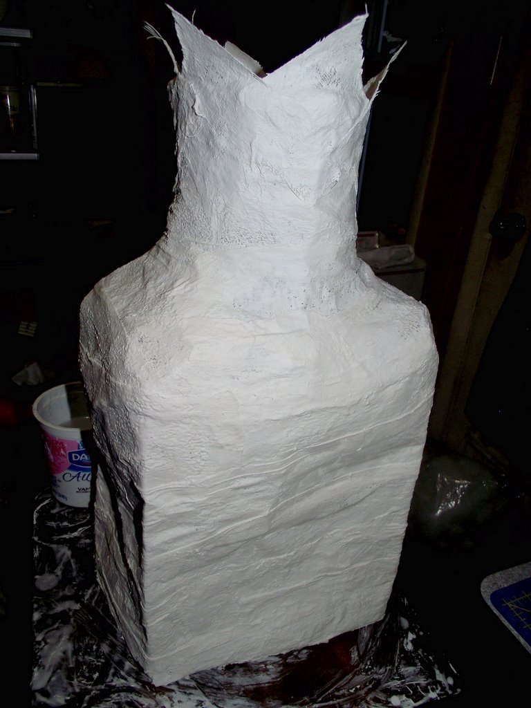 Julaine in Fiberspace: How to Make a Duct Tape Display