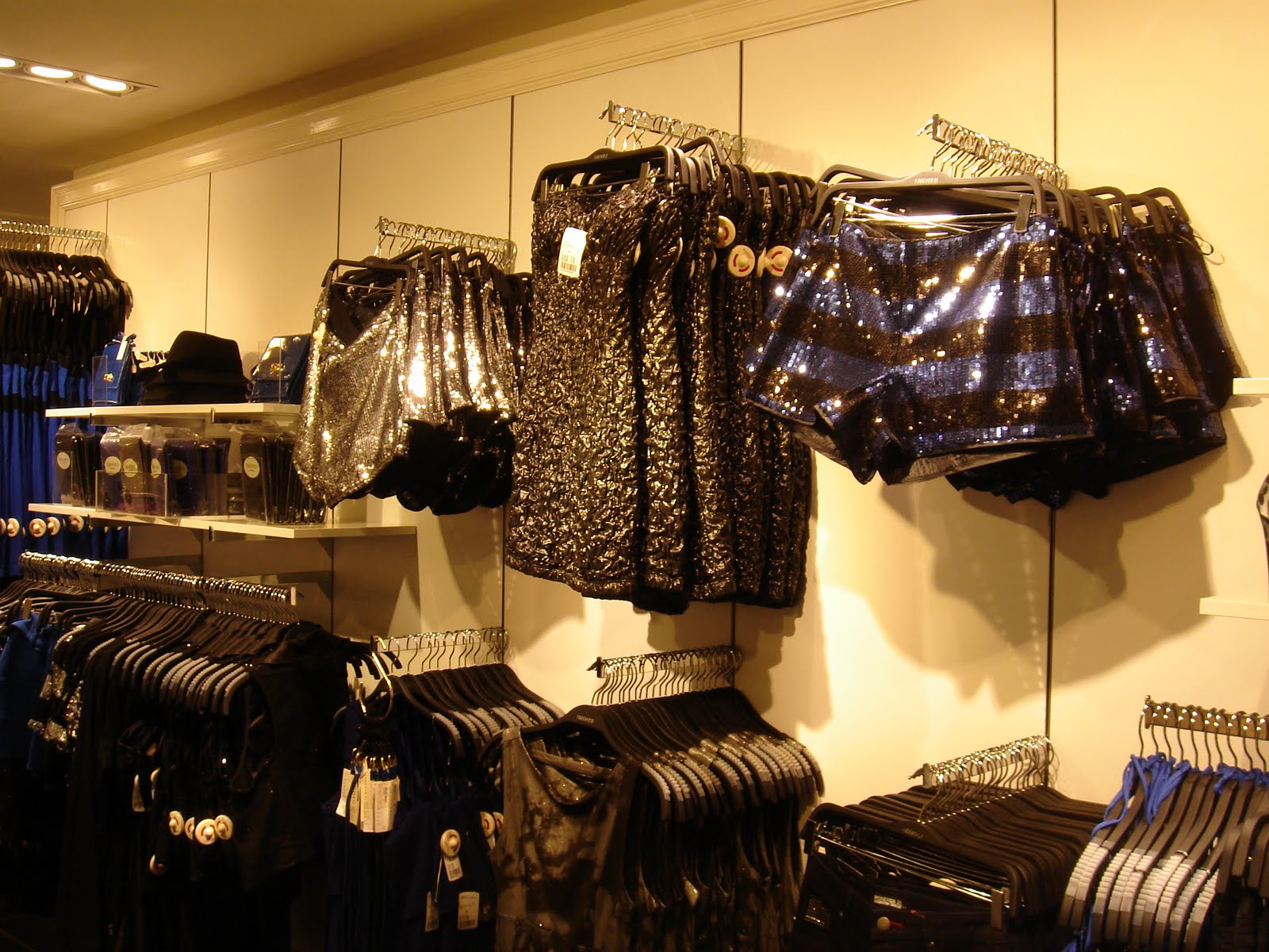 n: shop report FOREVER 21