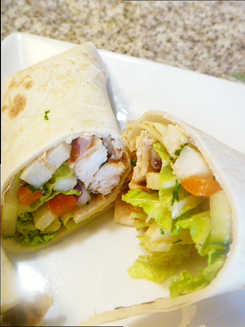 Slice of Southern: Picnic in the Park: Mediterranean Chicken Wraps