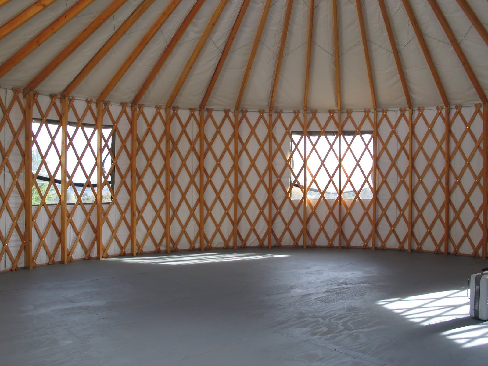 pop impulse: Raising A Yurt