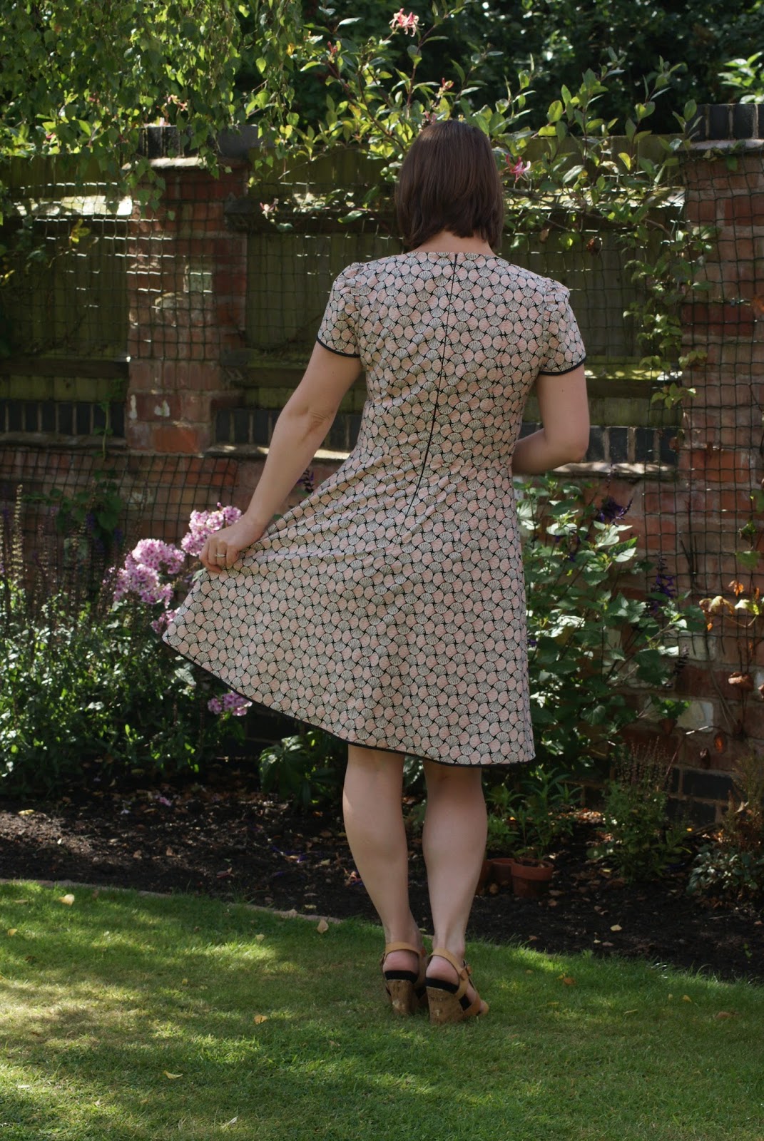 Sewn in the Attic: Sew Over It - 1940s Tea Dress