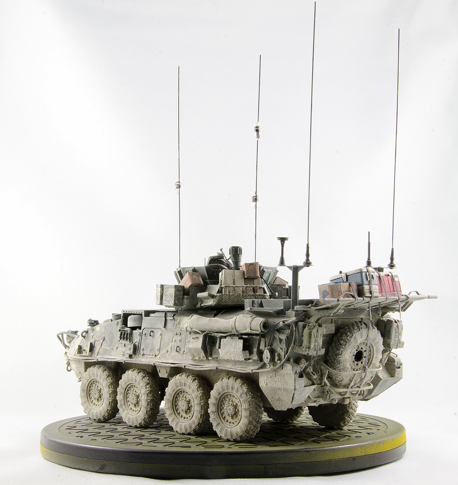 Cameron's Tiny Little Men: LAV-III Update