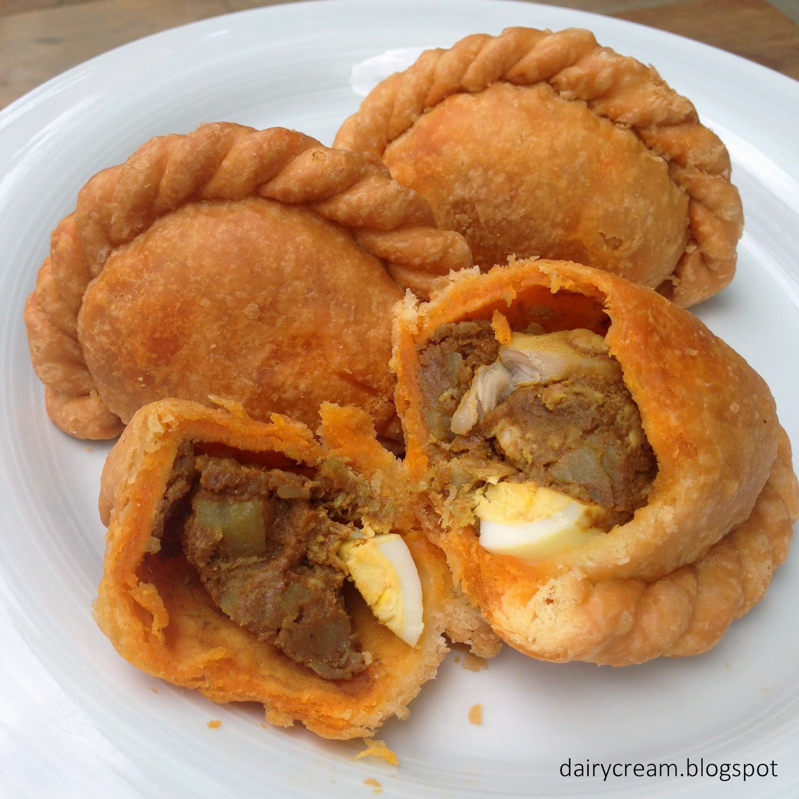 Tip Top : NEW Nyonya Beef Rendang and $1 Puff Promotion