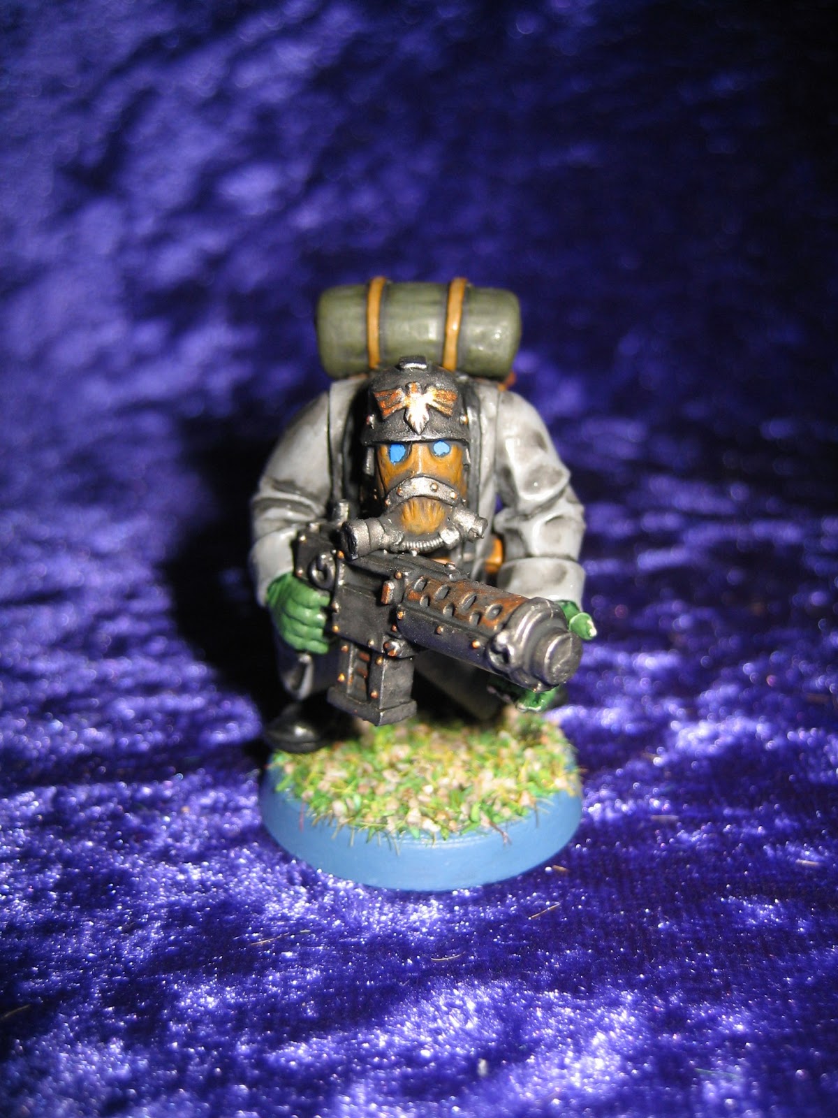 Making miniatures with Mario: Kromlech Ork group finished